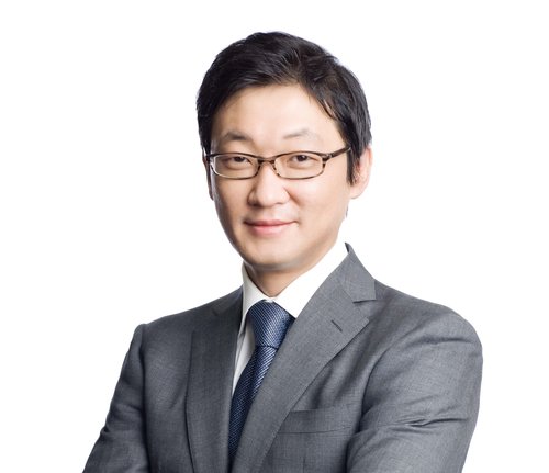 [VC Insider] Shinsegae's Group Split... Sung-wook Moon's 'SBVA Memories'