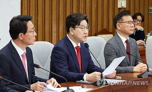 Kwon Sung-dong - 'Re-impeaching Han Duck-soo is an Act of Rebellion to ...