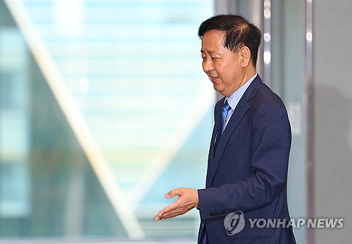 Gu Yoon-chul Says 'US Tariffs Heighten Downside Risks for Exports—Full ...