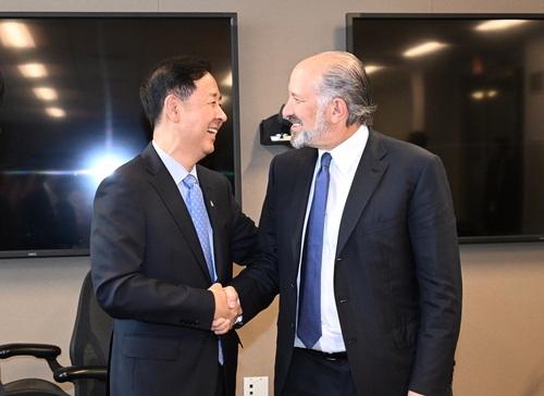 Koo Yun-cheol, Kim Jeong-gwan, and Yeo Han-gu Hold Over Two Hours of ...