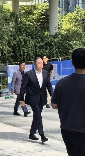 ‘Butler Gate’ Allegations—HS Hyosung Vice Chairman Cho Hyun-sang Appears Before Special Counsel ...