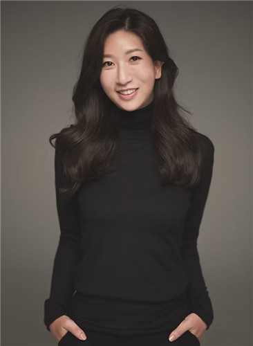 Mirae Asset Chairman Park Hyeon-joo’s Eldest Daughter Park Ha-min Takes ...