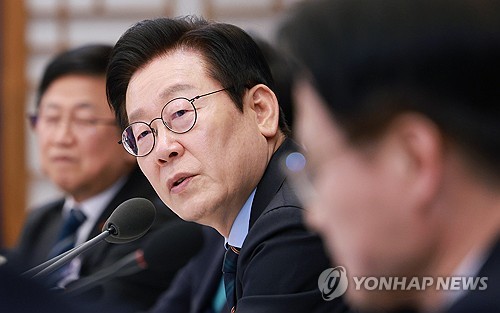 Samsung Electronics' Jun Young-hyun Vows to Lead South Korea into the ...