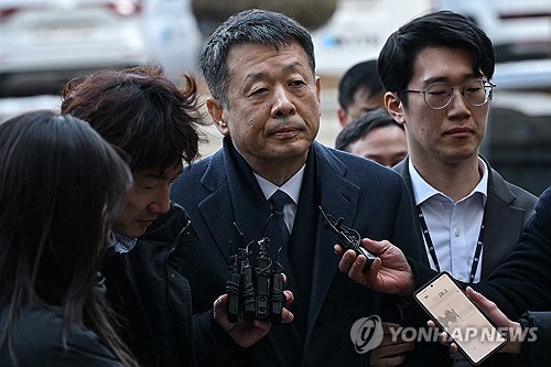 MBK Chairman Kim Byung-joo Avoids Arrest as Court Rejects All Four ...
